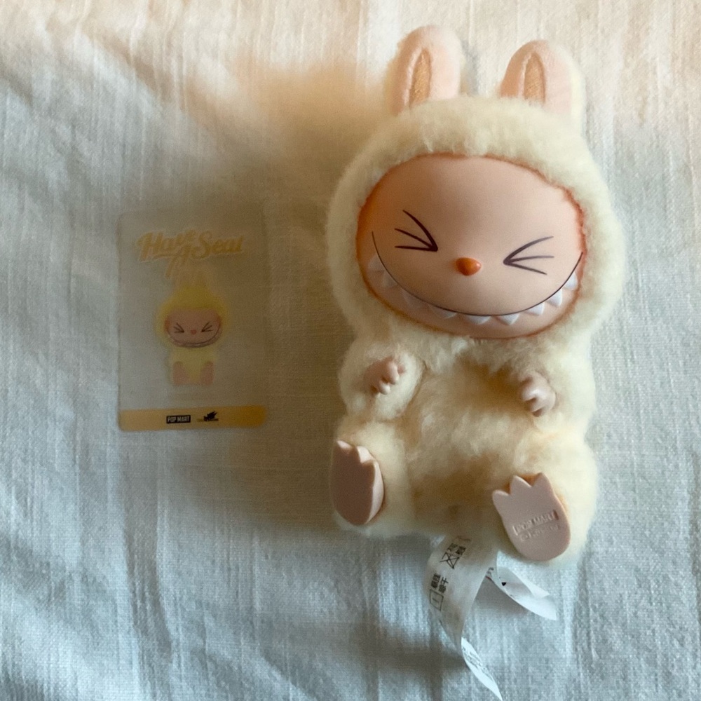 Authentic Labubu Sisi Pop Mart Labubu Have A Seat Sis… - Gem